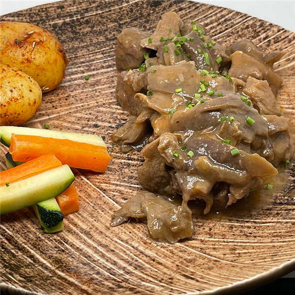 TERNERA CON SETAS Y VERDURAS T.CRISTAL 950GR. | Grupo Gourmets